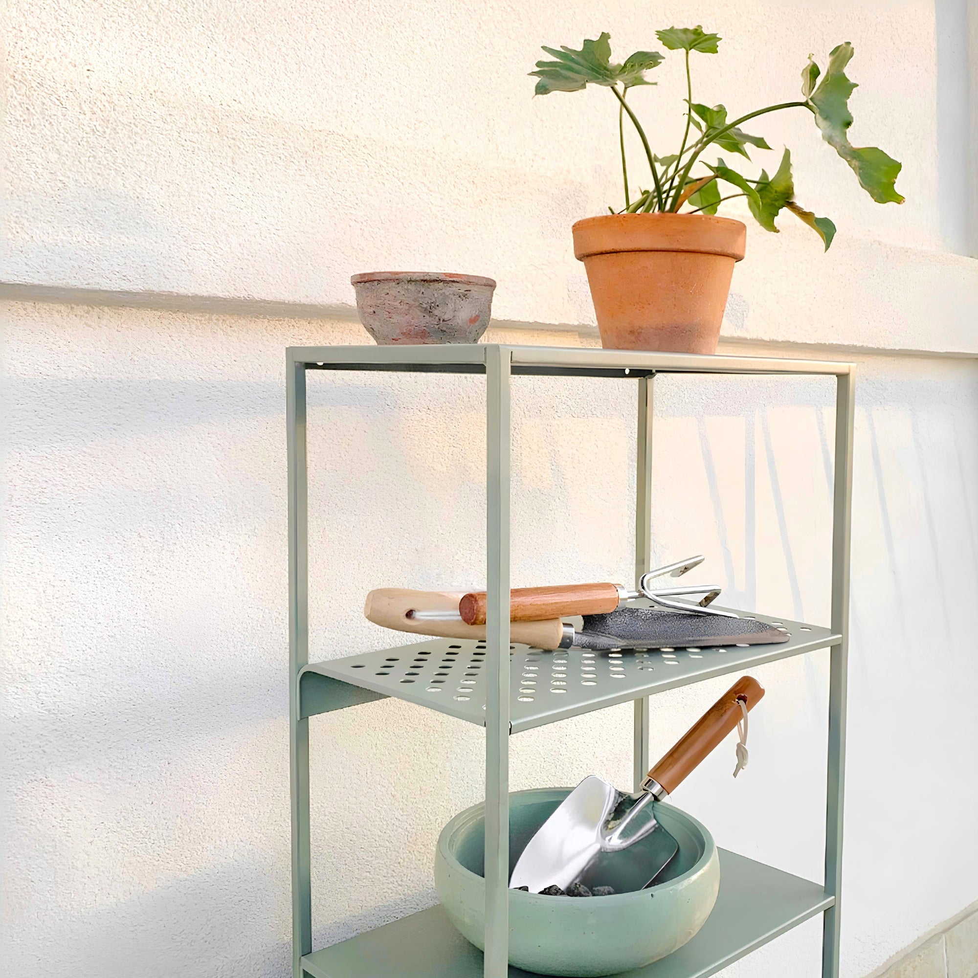 Levante - Outdoor shelf